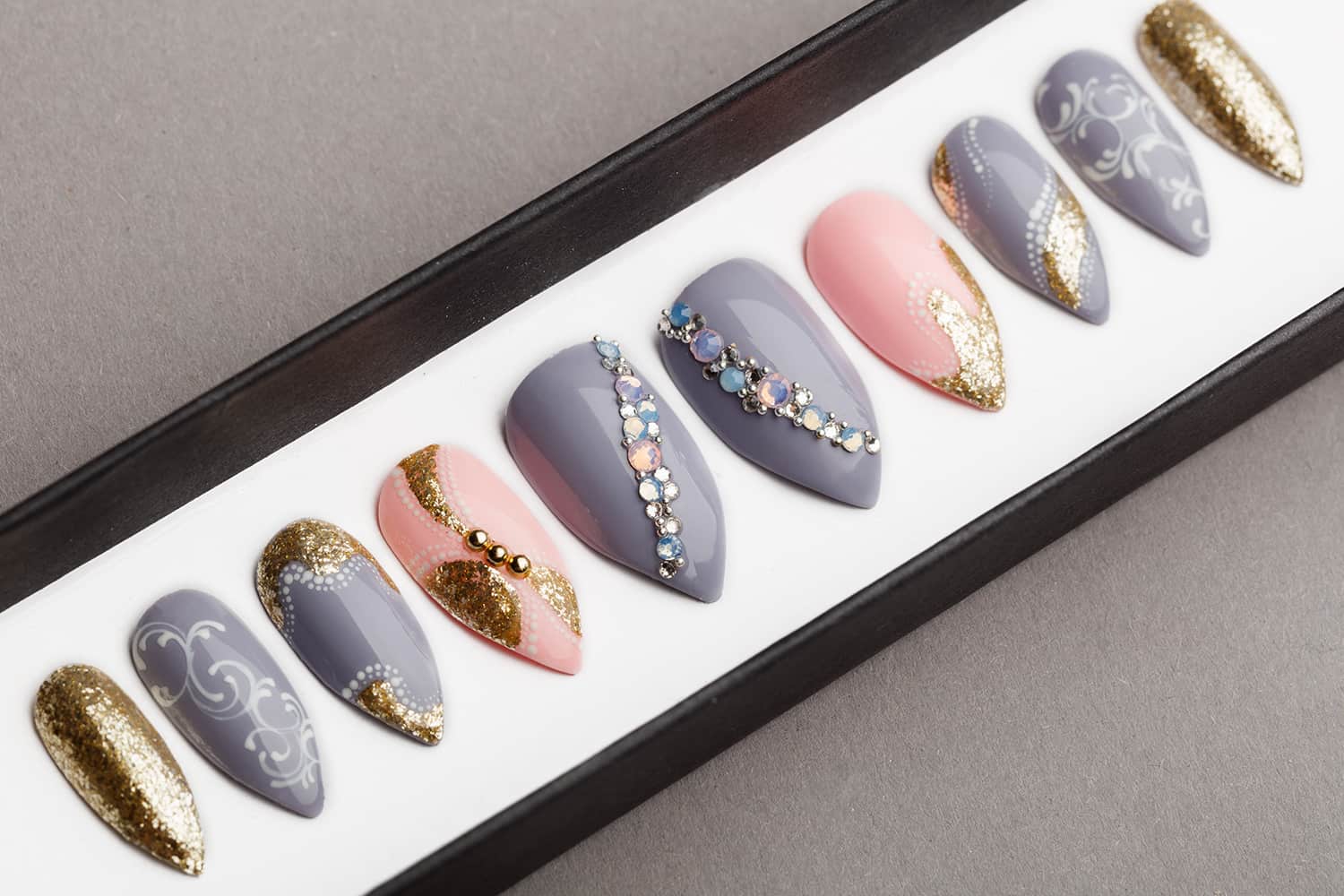 Poser vos Press On Nails avec les stickers – A-Nails.fr